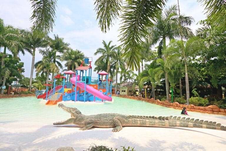 25+ Water Parks and Resorts near Manila that your kids will love