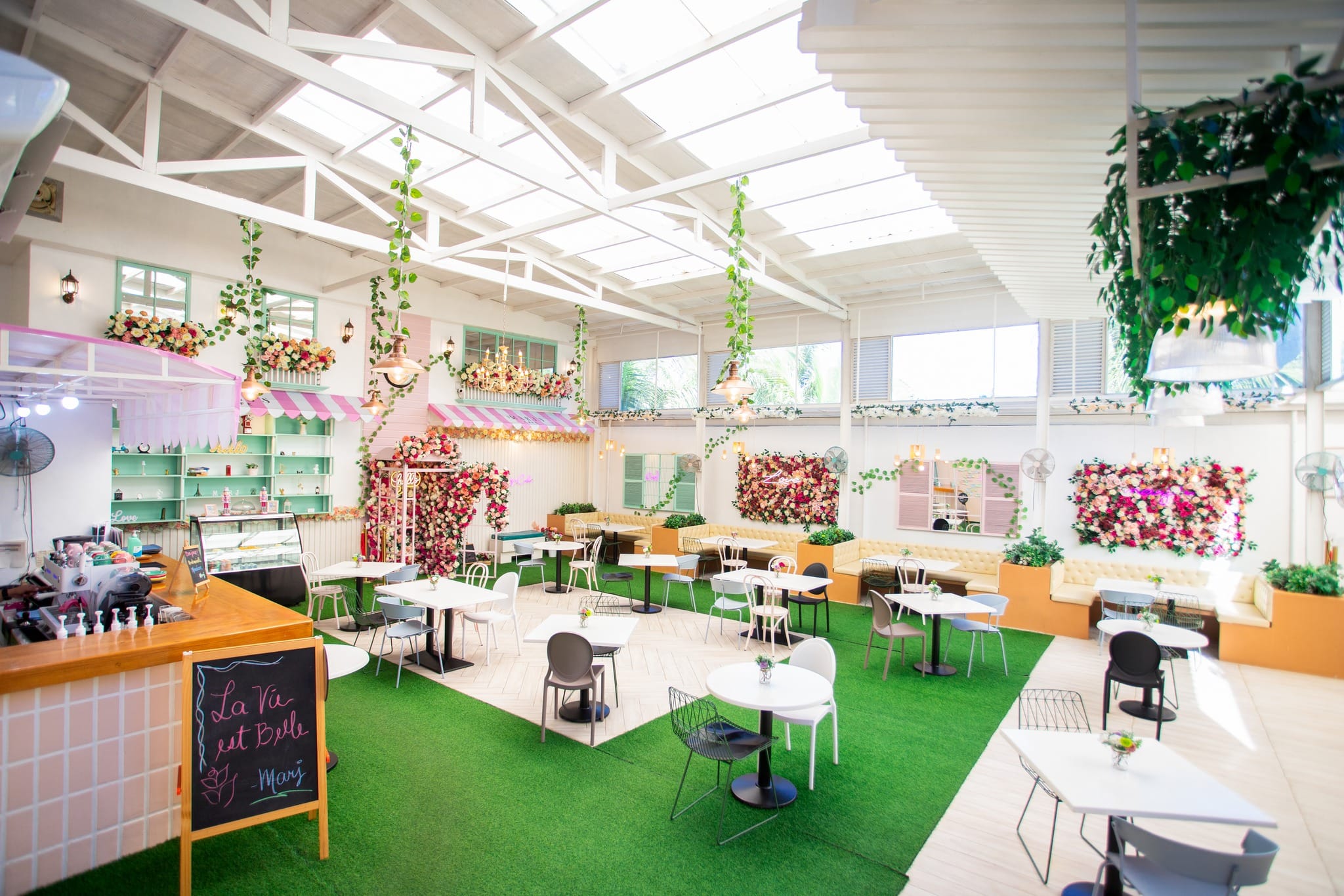 18 Cafes You Can't Miss in Tagaytay