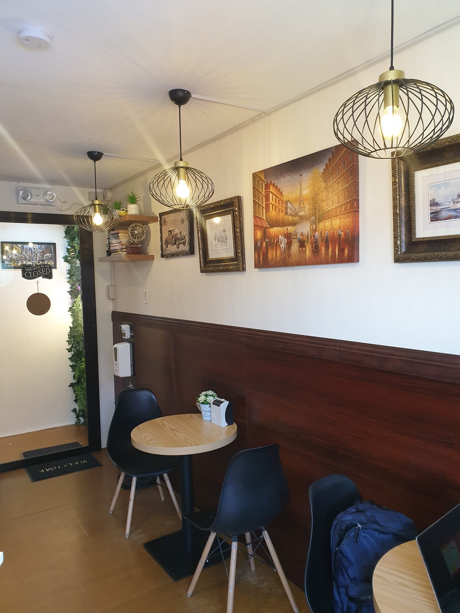 List: Cafes in Valenzuela