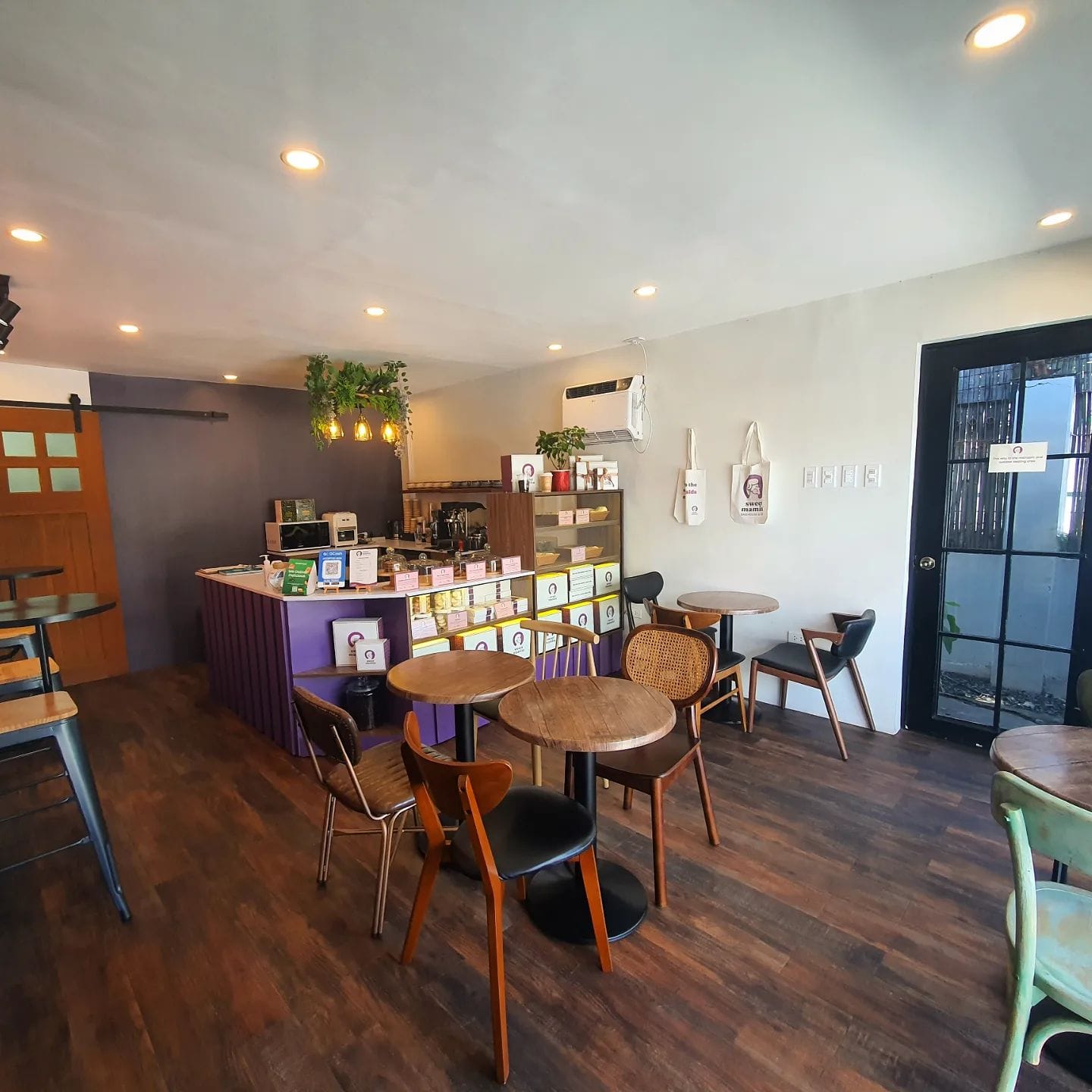 12 Cool Cafes in Parañaque