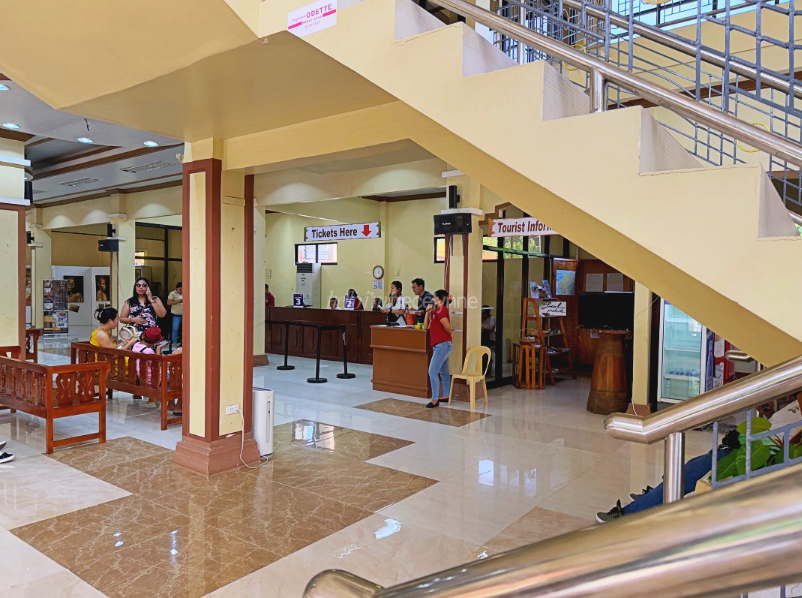 Buffet Lunch at Loboc River Cruise Bohol Review